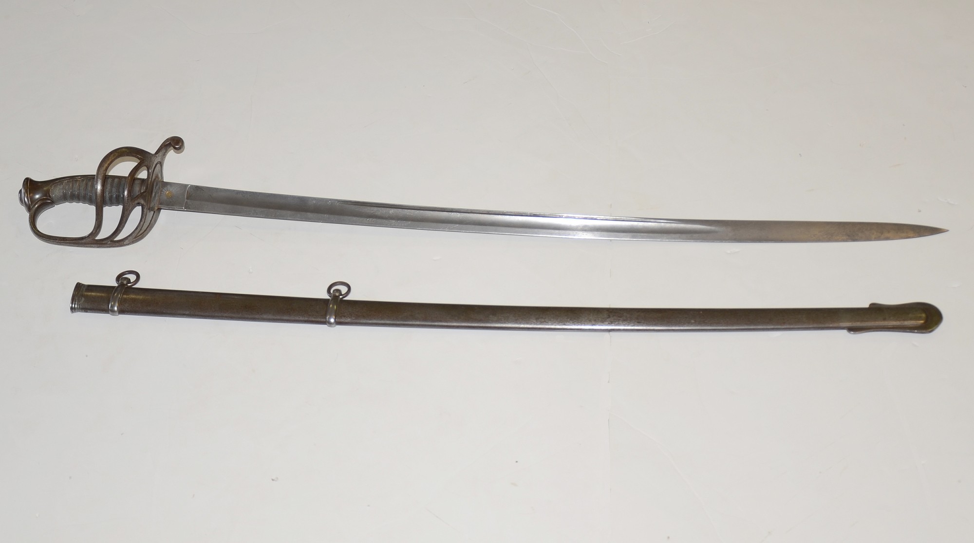 IMPORTED BRITISH PATTERN 1822 OFFICER’S CAVALRY SABER — Horse Soldier