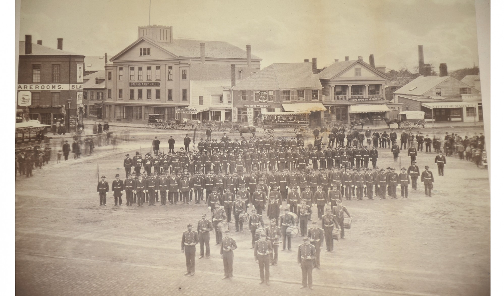 WONDERFUL IMAGE OF THE MEDFORD, MASSACHUSETTS GAR POST — Horse Soldier
