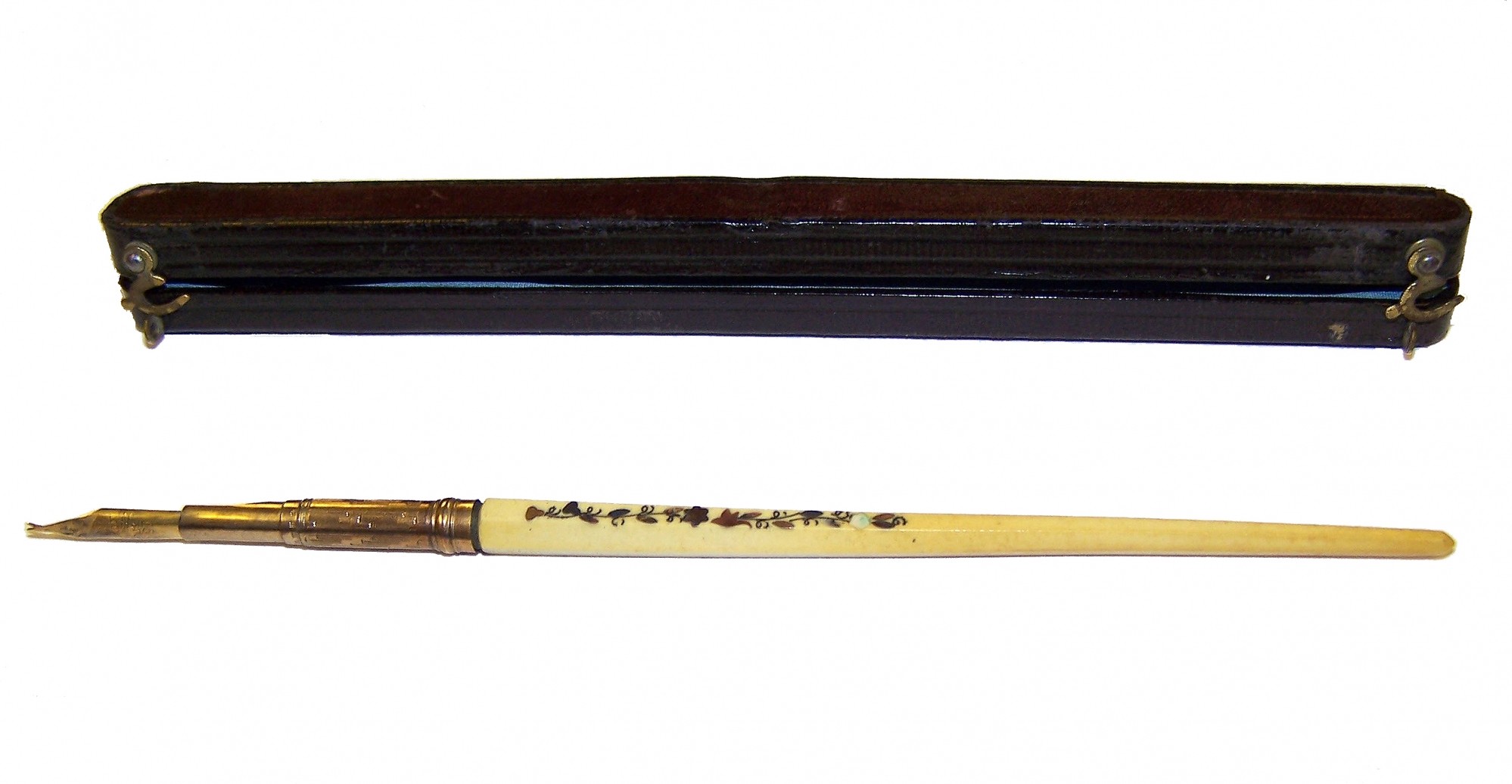 DIP PEN WITH CASE — Horse Soldier